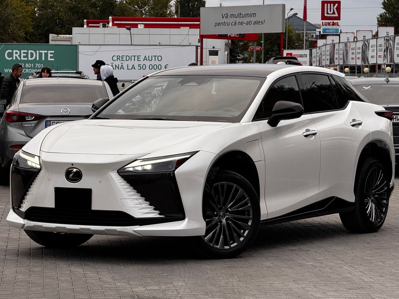 Lexus RZ Series an. 2023 cu rulaj 24933 km, Electricitate, 31499