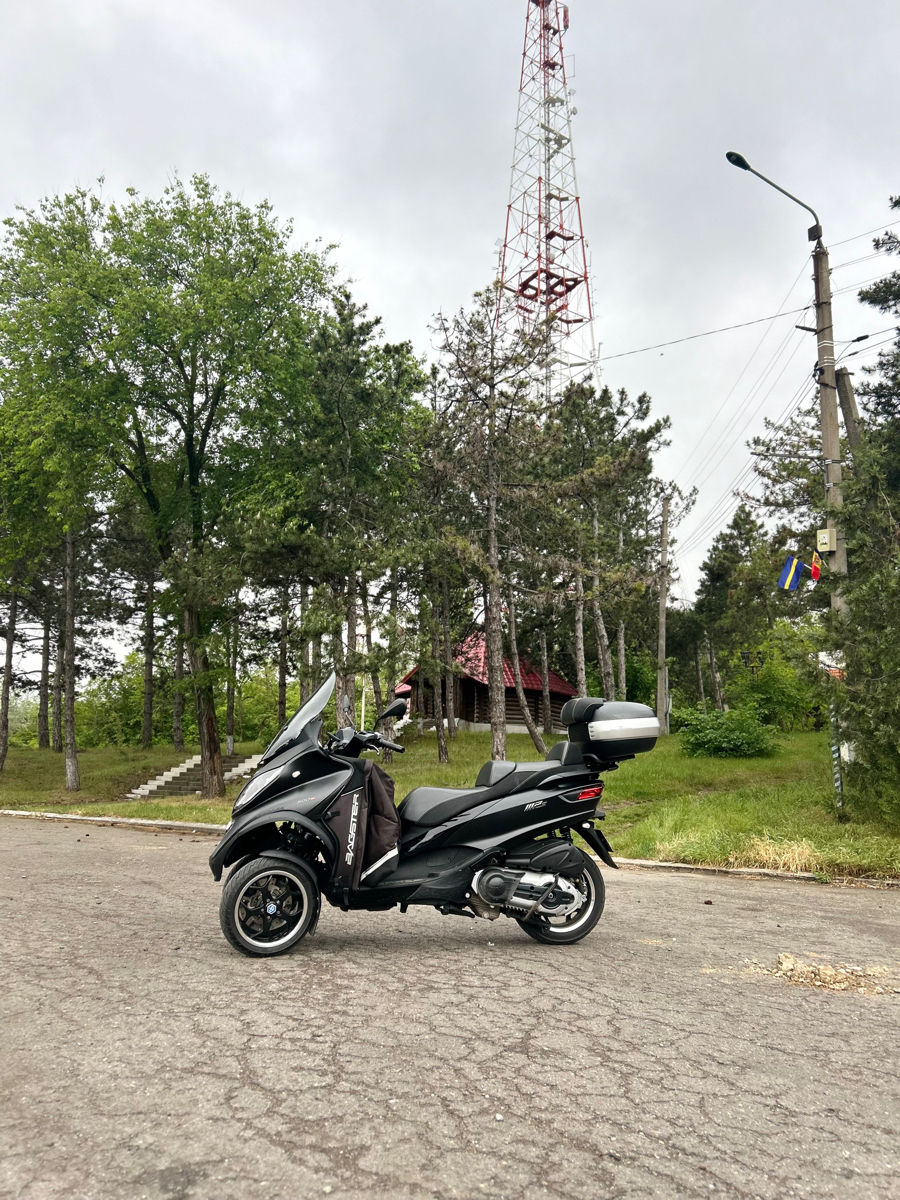 Piaggio Mp3 500 Sport an. 2014 cu rulaj 38000 km, 3950