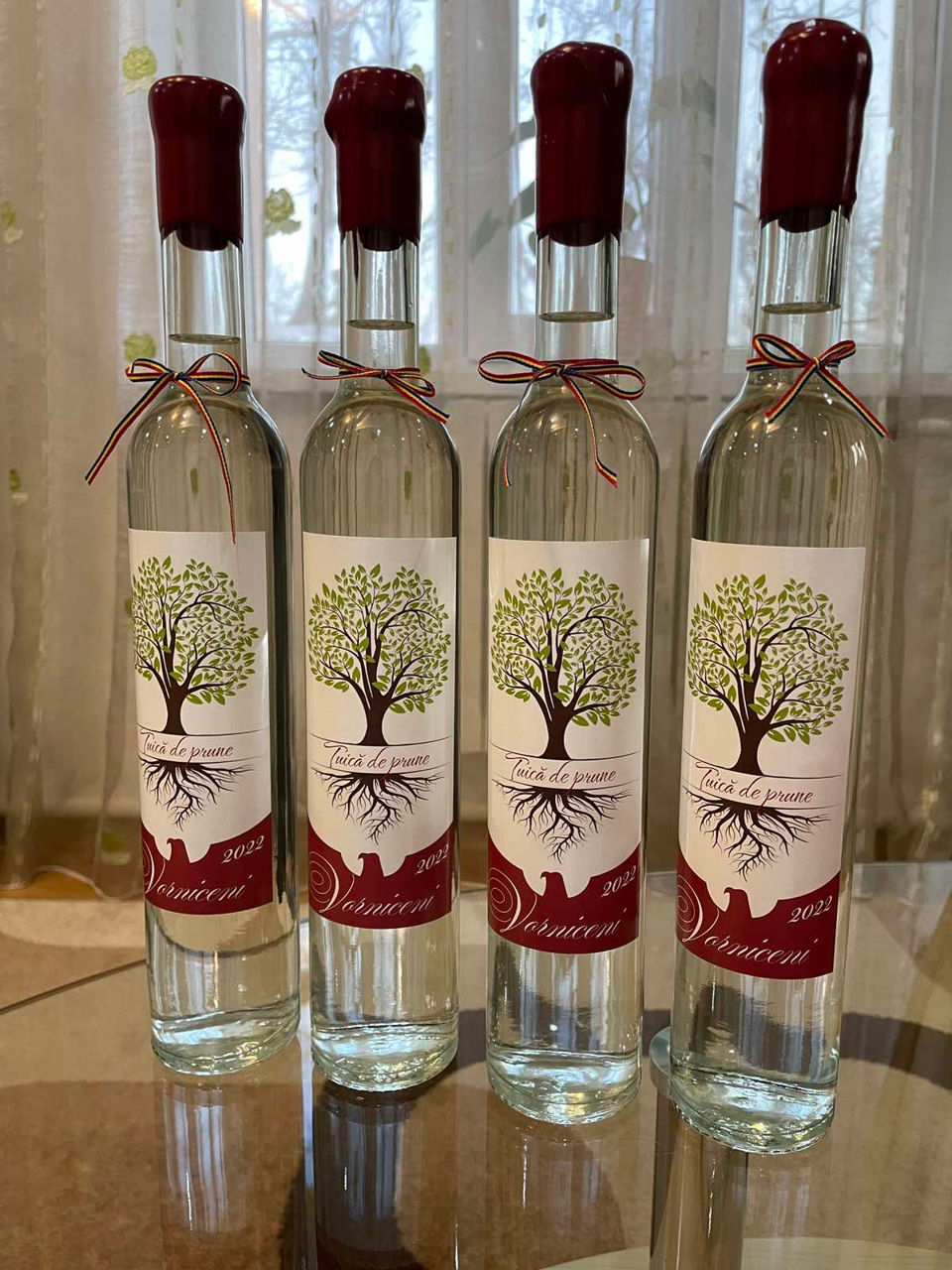 Tuica De Prune i Din Vin Tuica De Prune i Din Vin