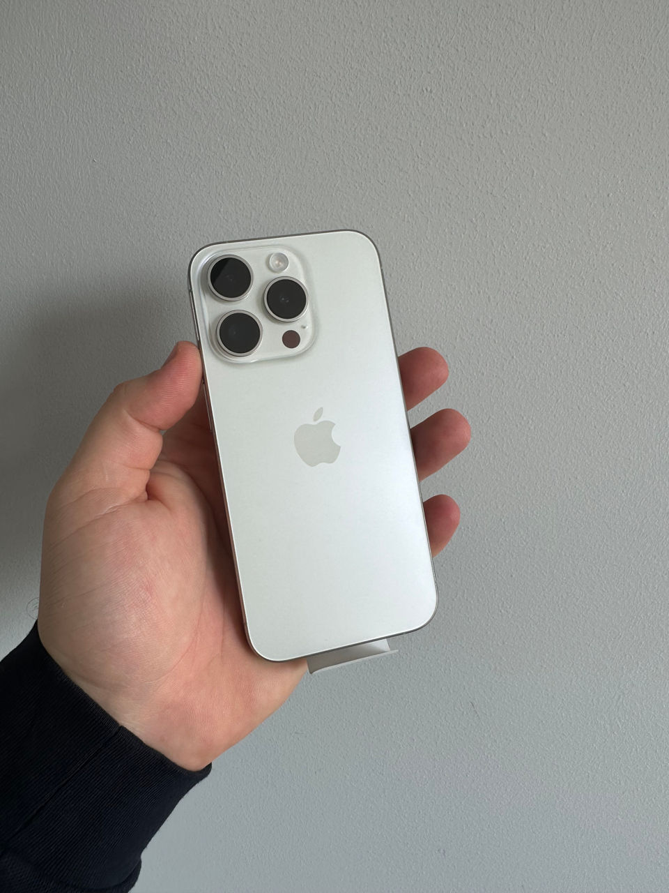 Vind iPhone 15 Pro 128Gb White Titanium / Nou / Neactivat / Garantie