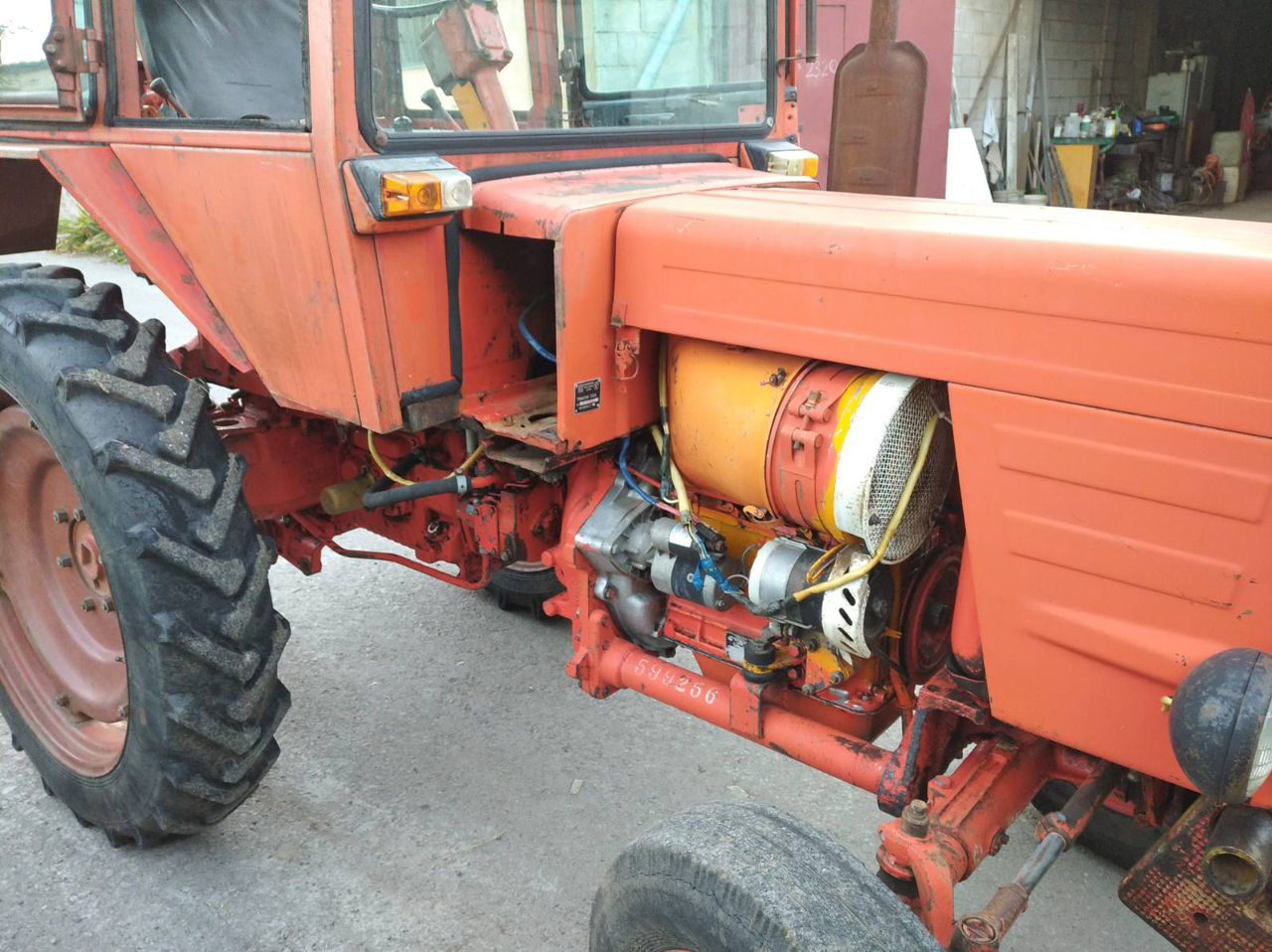 Tractor T25
