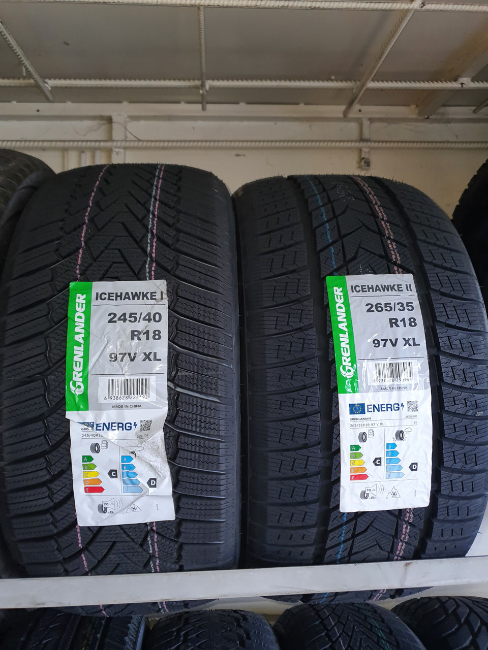 265/35/18 Grenlander