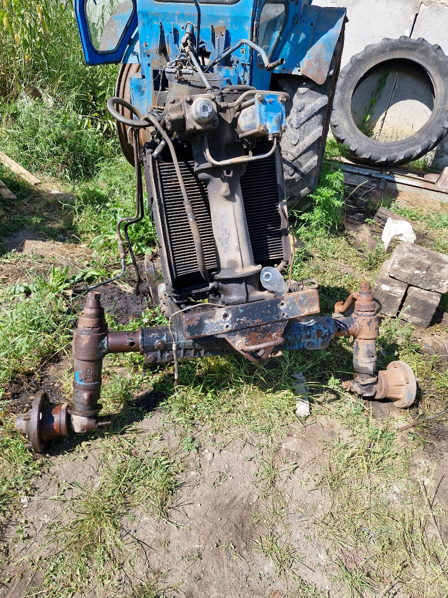 Motor mtz davlenia 4.5 galofca este nouă pusă lucrează perfect este video cum lucrează