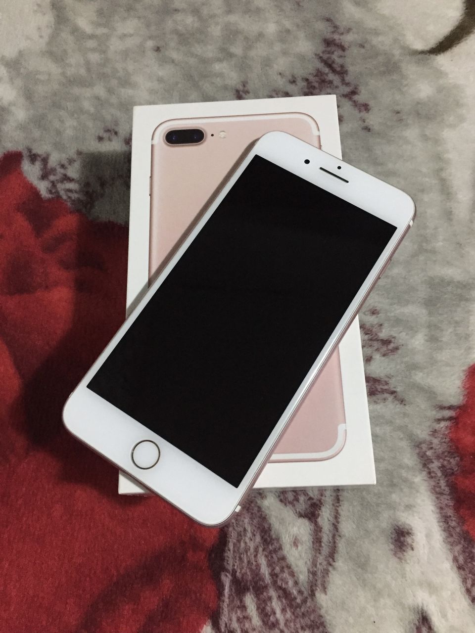 Iphon 7+ rose 128 gb