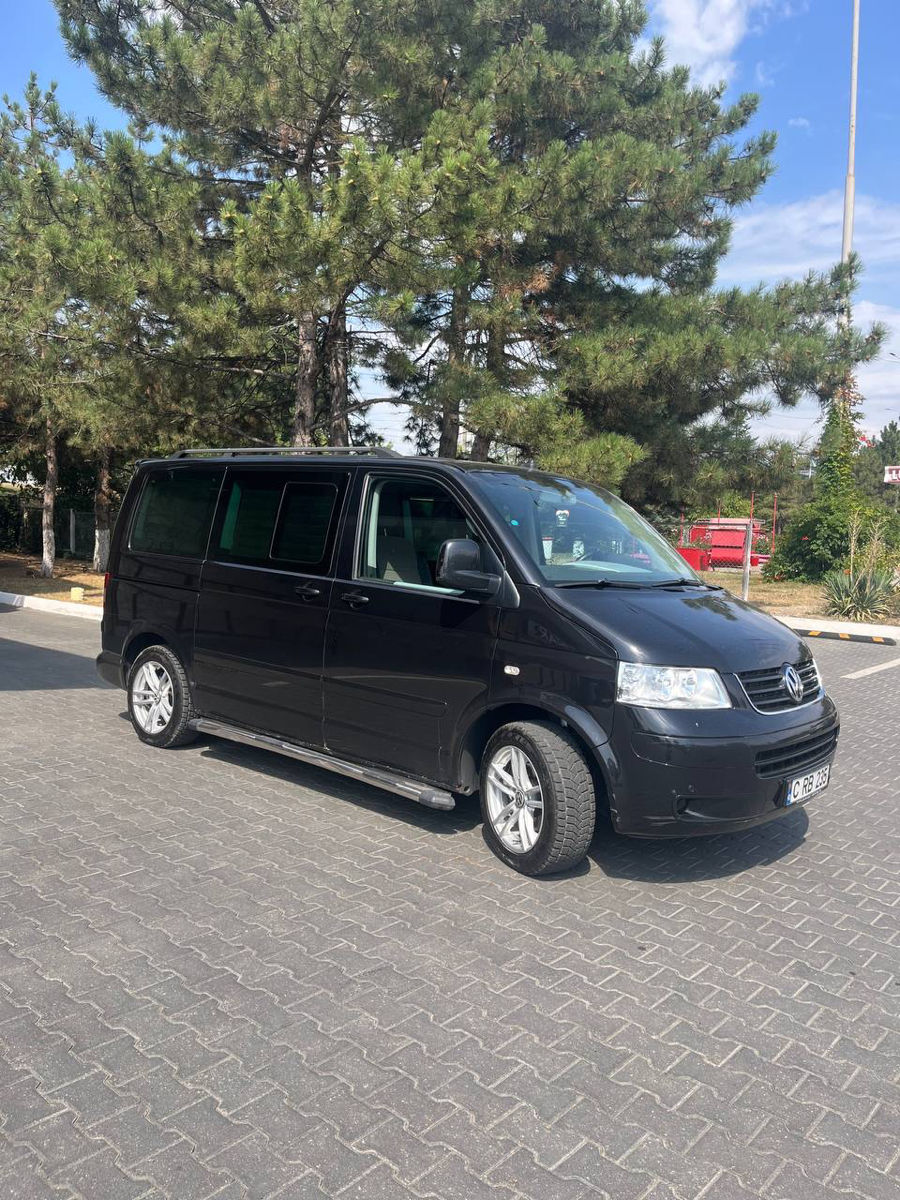 Volkswagen Multivan 2005 г. с пробегом 320000 км, Дизель, 9500