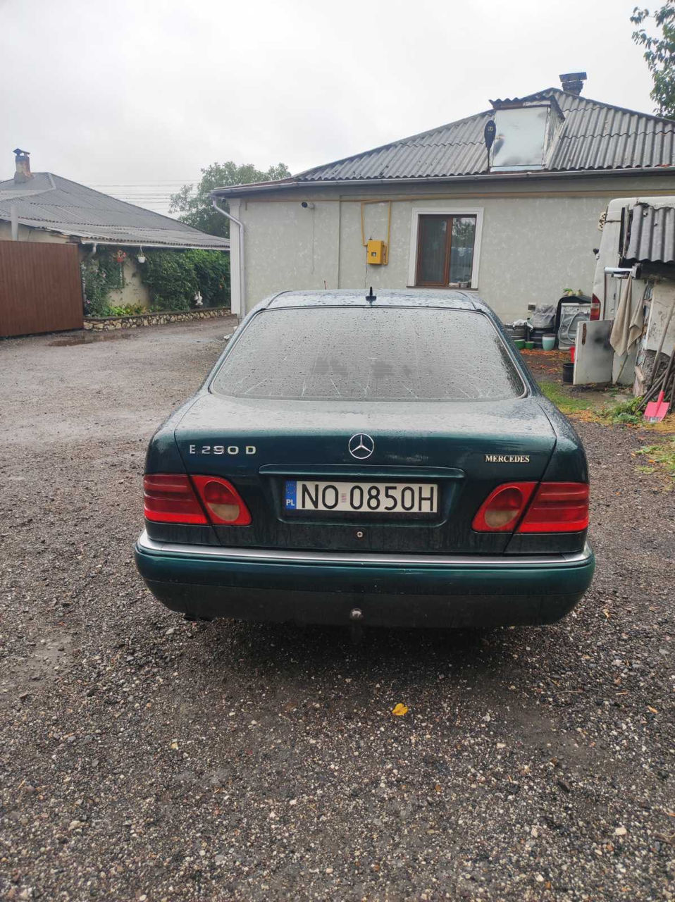 Mercedes E-Class an. 1997 cu rulaj 160000 km, Diesel, 1200