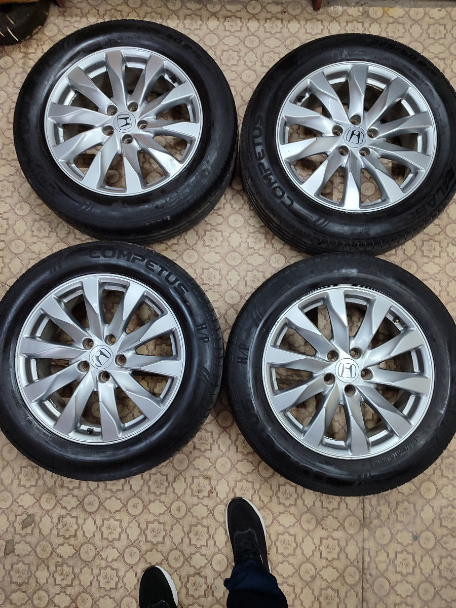 Jante + cauciucuri Honda Crv 3 r18