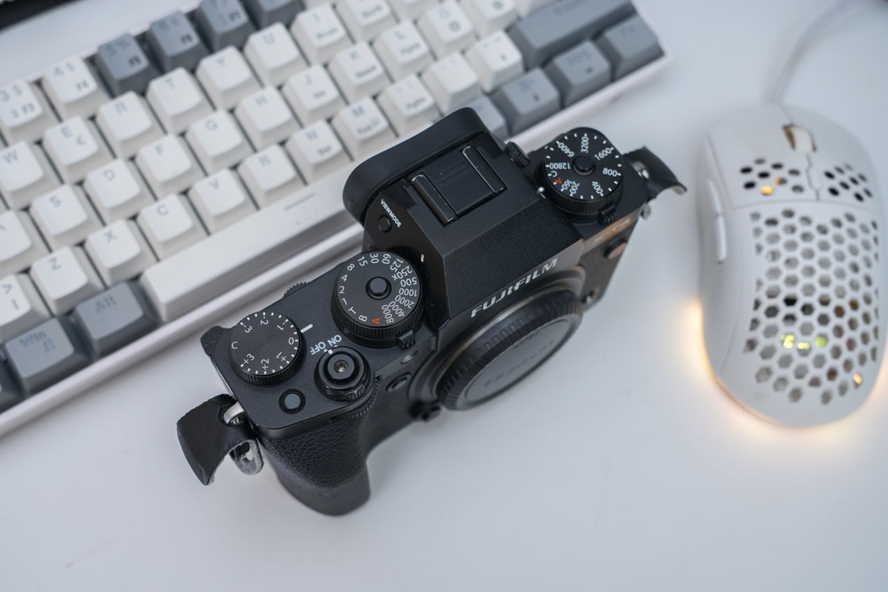FujiFilm X-T4 Body