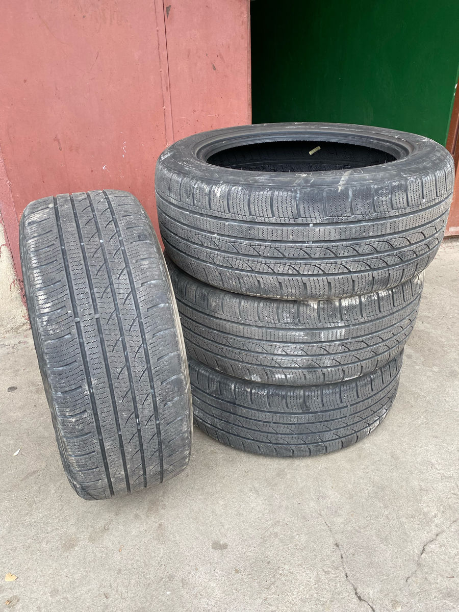 Anvelope iarna 225/55/17