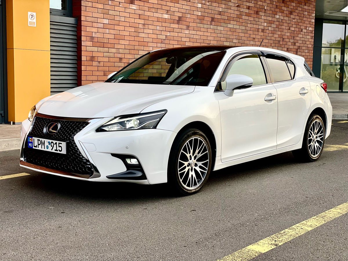 Lexus CT Series an. 2012 cu rulaj 215000 km, Hybrid, 13800