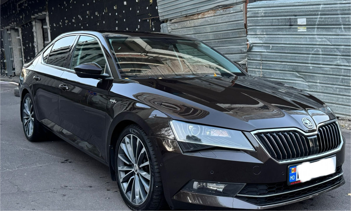 Skoda Superb 2019 г. с пробегом 245000 км, Дизель, 18500