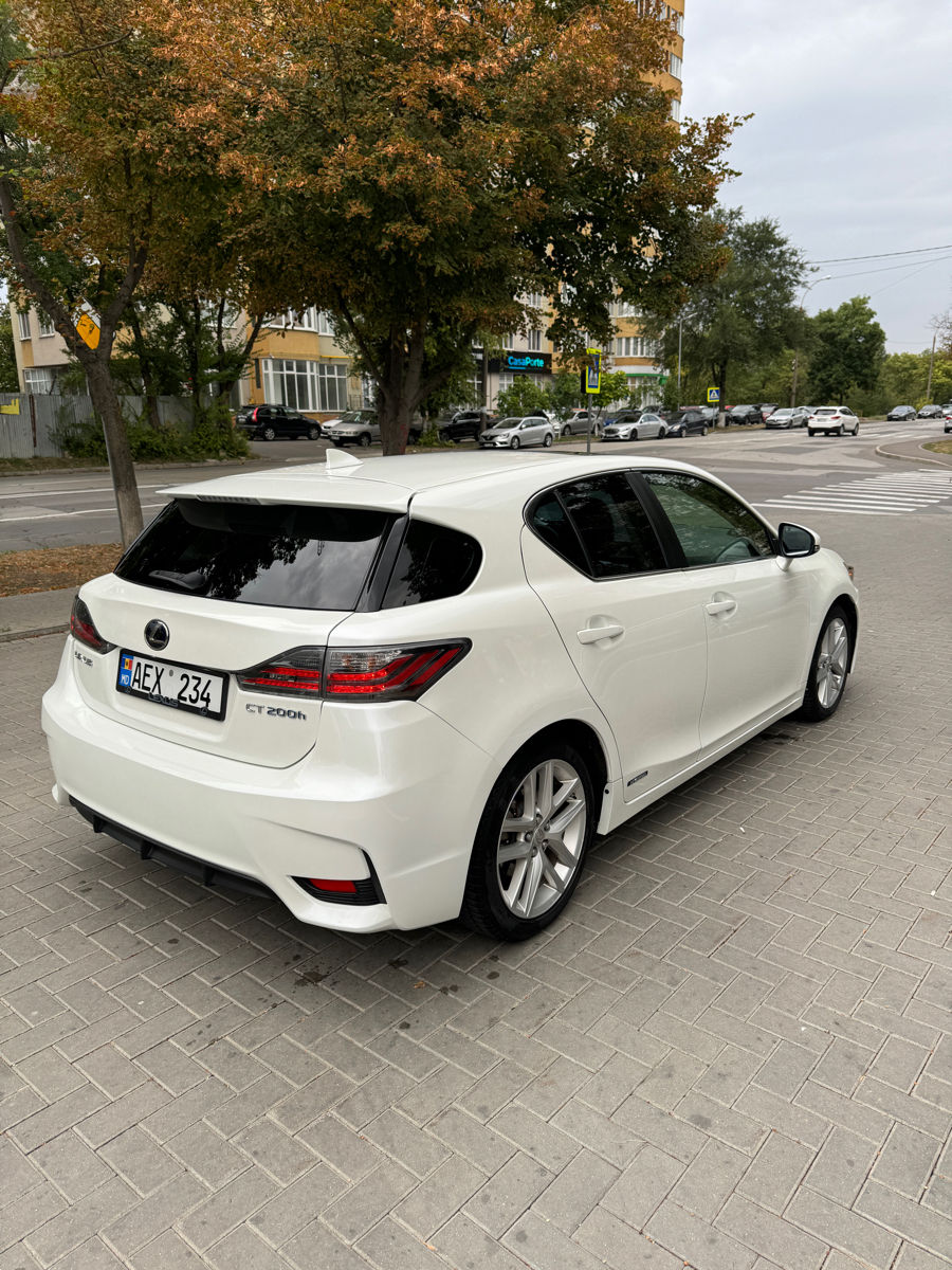 Lexus CT Series