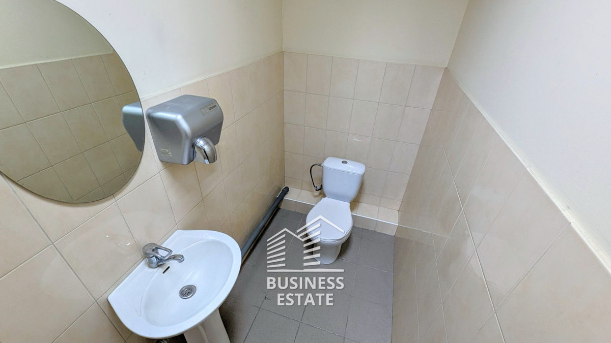 Chirie! Depozit + Oficii 330 m2. Buiucani, bd. Alba-Iulia!