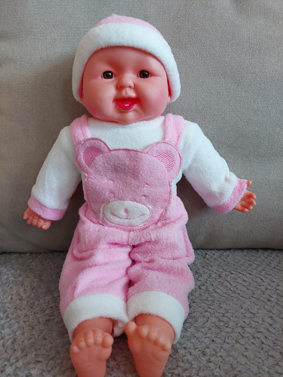 Papusa bebelus moale cu sunet