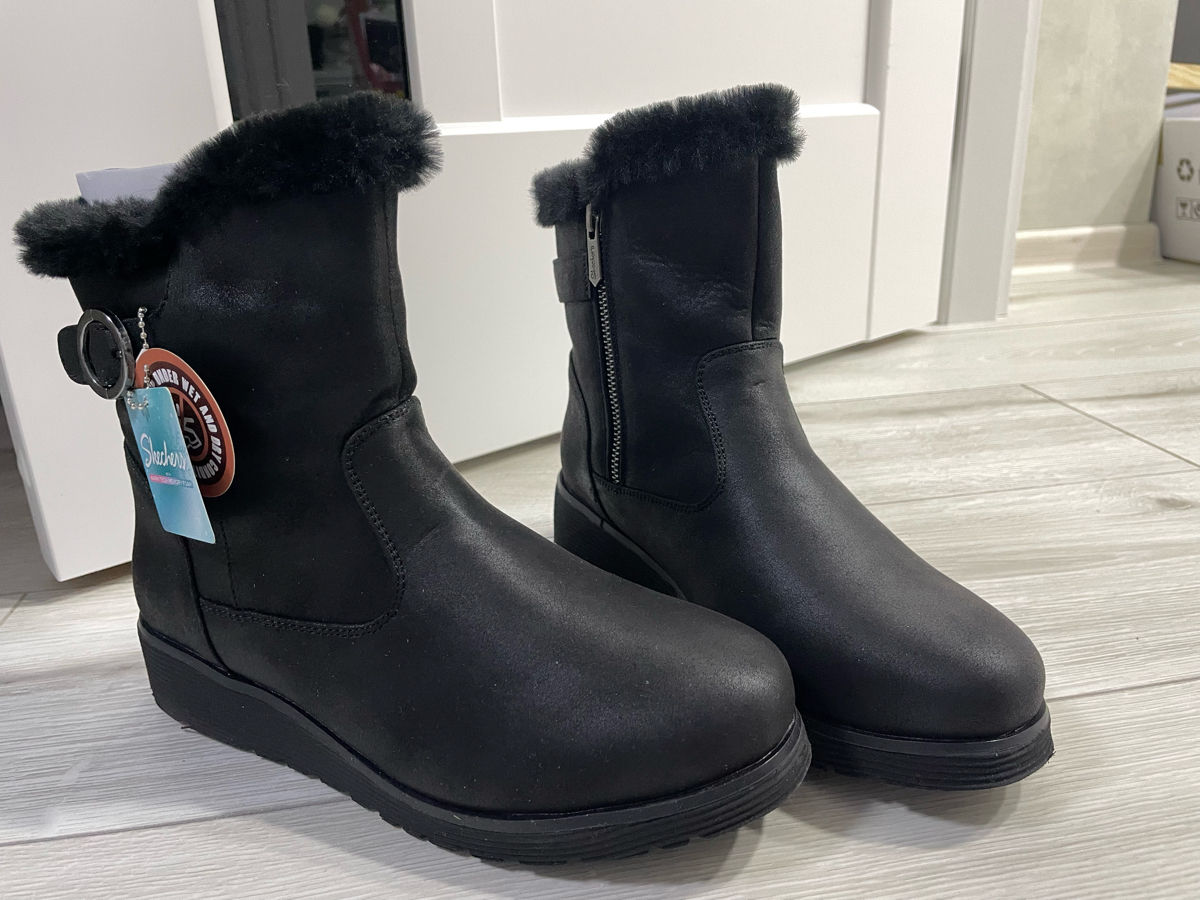 Uggi Sketchers/ mar.38