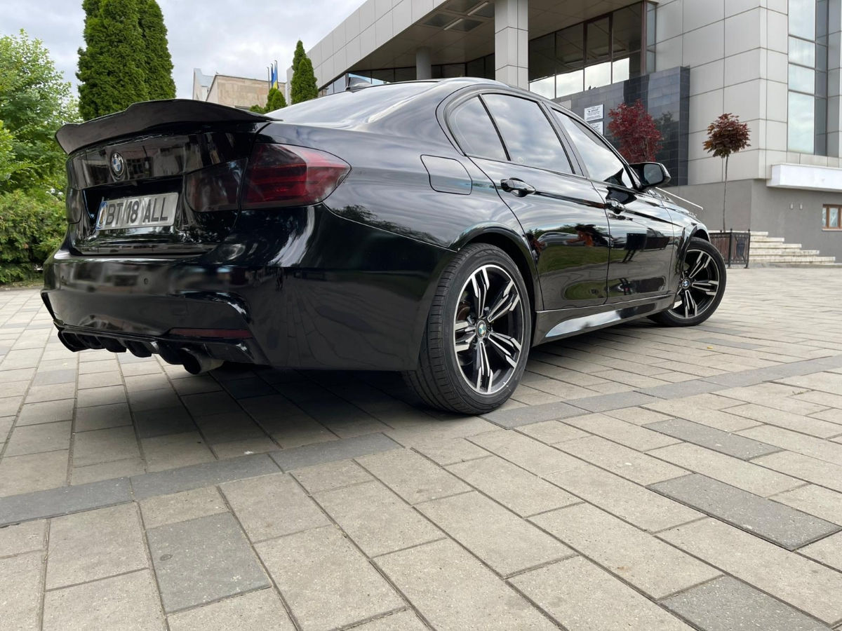 BMW 3 Series an. 2013 cu rulaj 300000 km, Diesel, 8500
