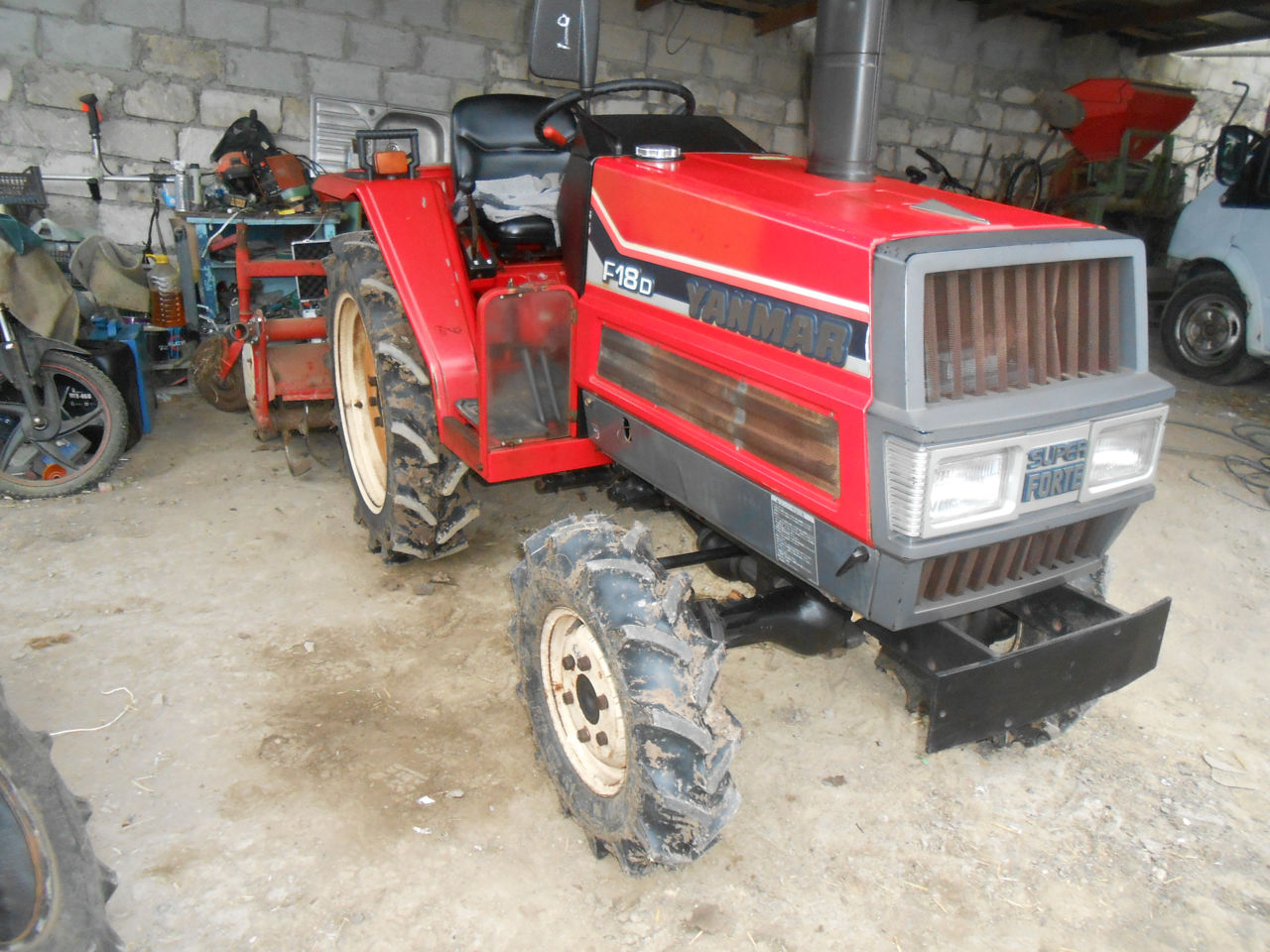 Vand Tractor Japonez ;itsubisi ;t 18 cp 4x4 cu freza recent importat urjent