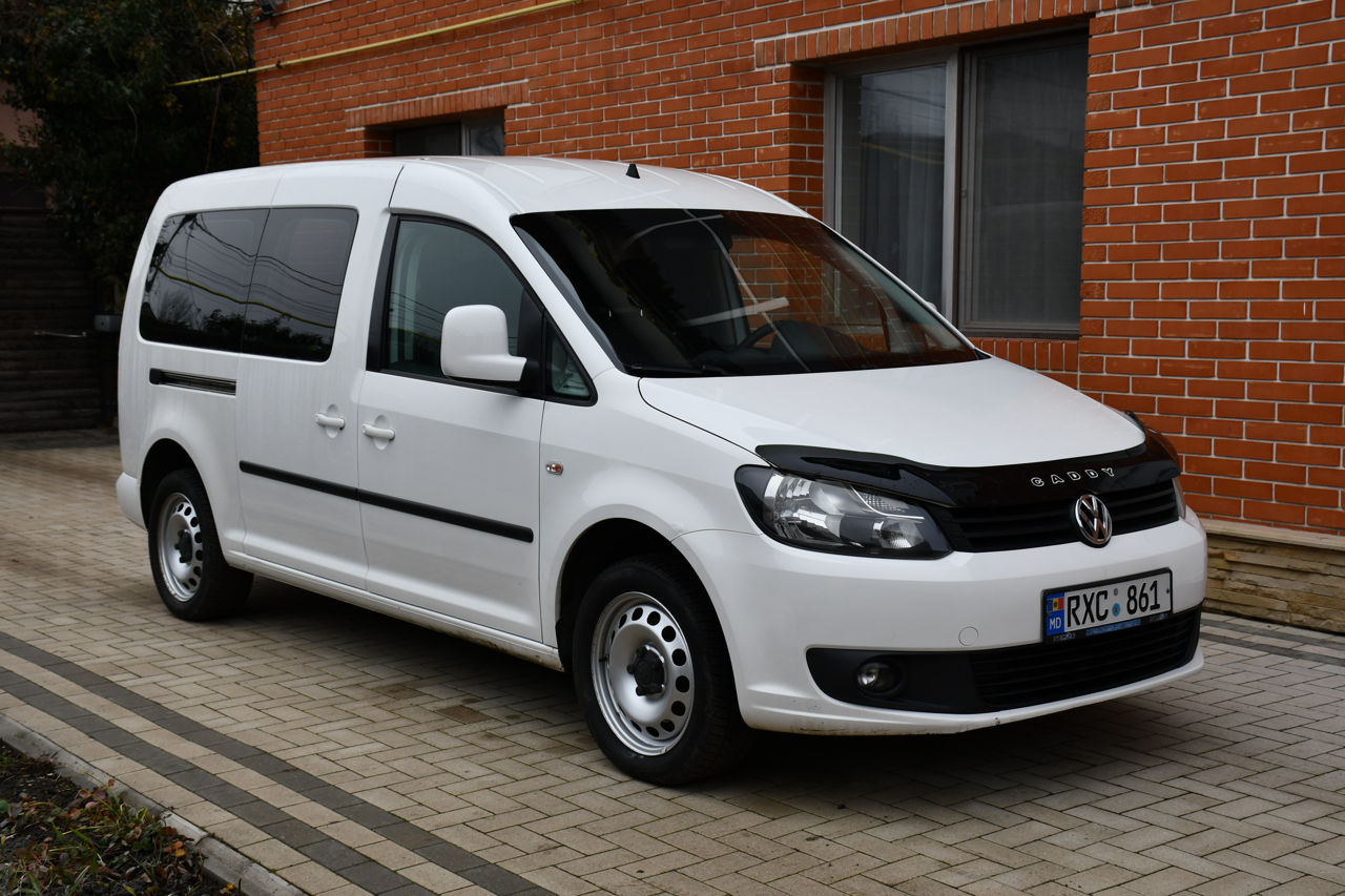 Volkswagen Caddy 2010 г. с пробегом 271000 км, Газ / Бензин (метан), 5800
