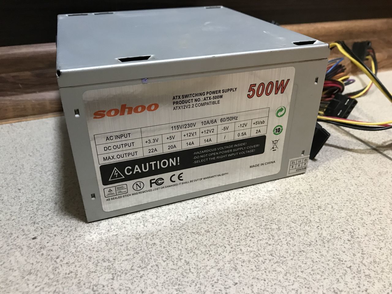 Блок питания Sohho, 500 W , 24 + 4 пин для cpu, 2 SATA, 2 molex