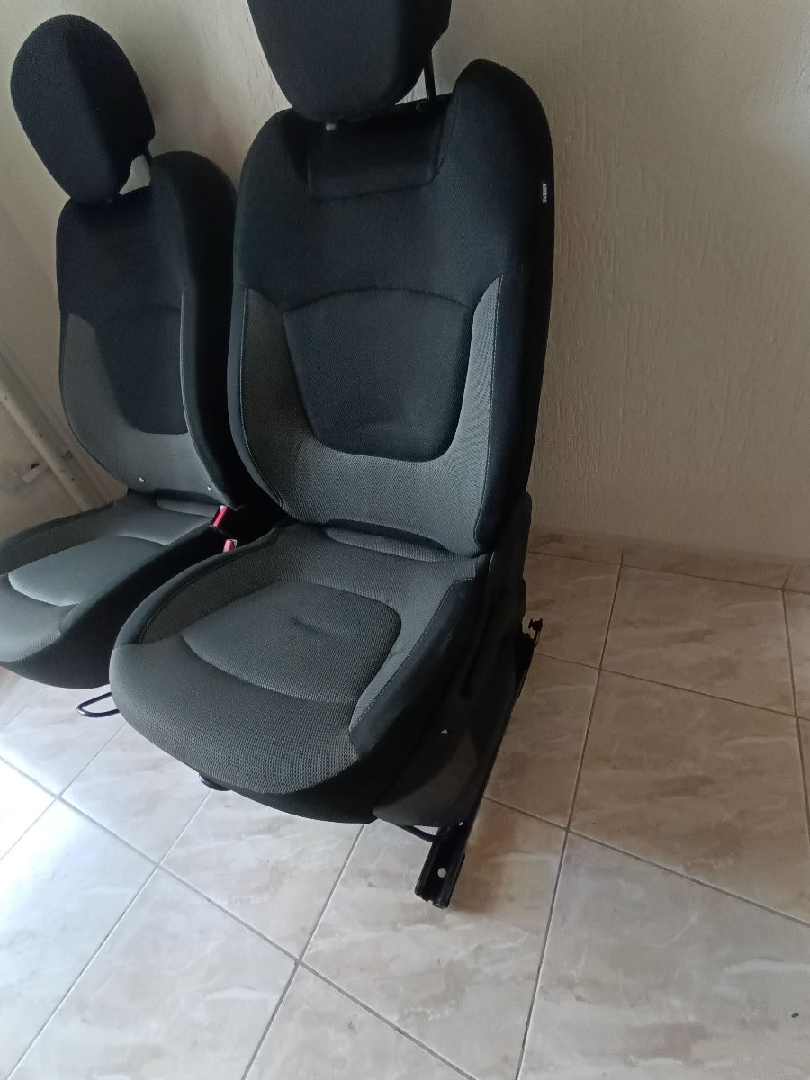 Scaune față Renault Captur