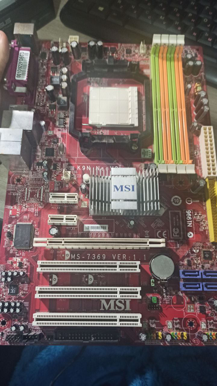 Продам материнскую плату msi k9n neo v2