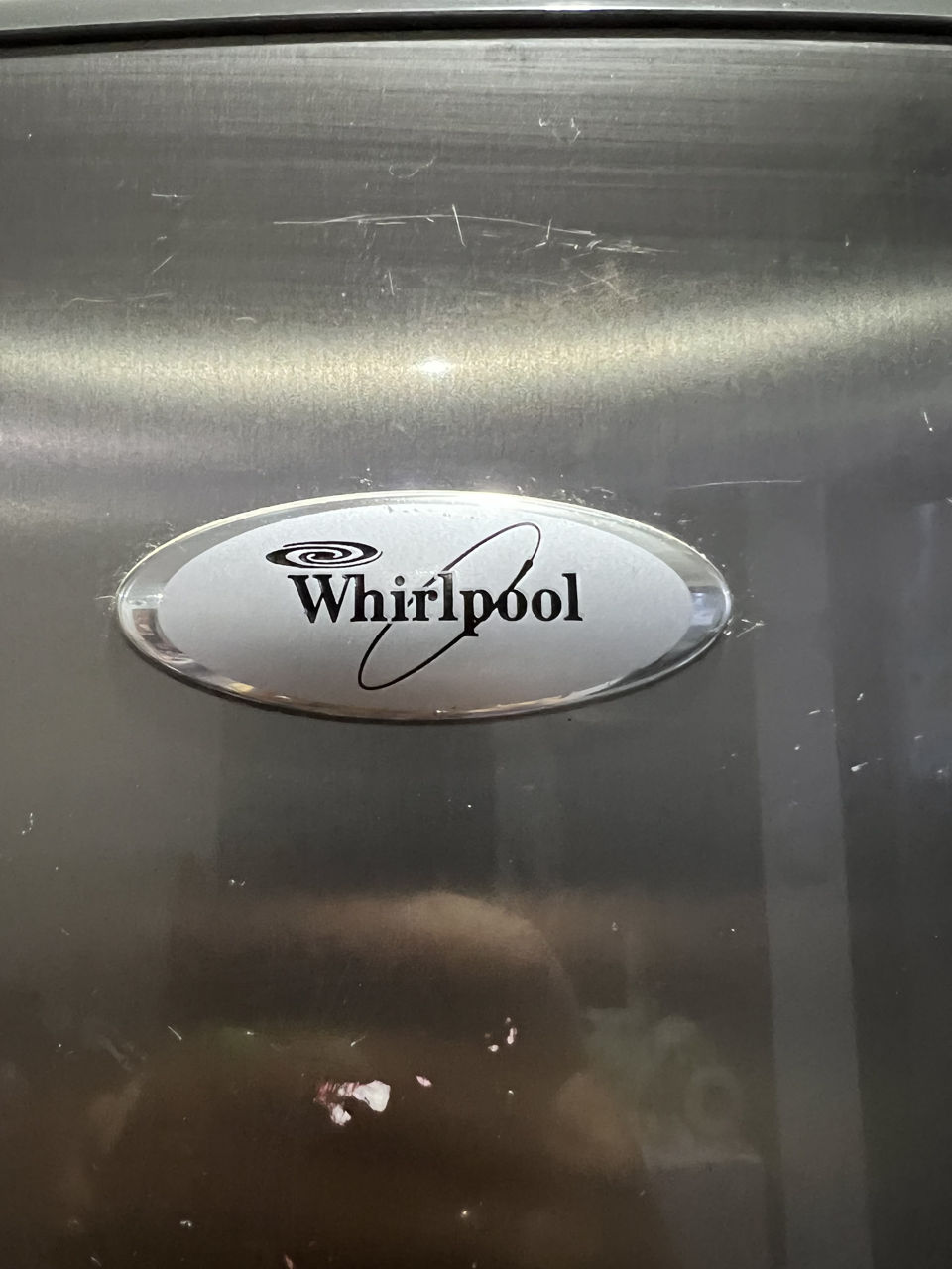 Vând frigider la mâna a doua