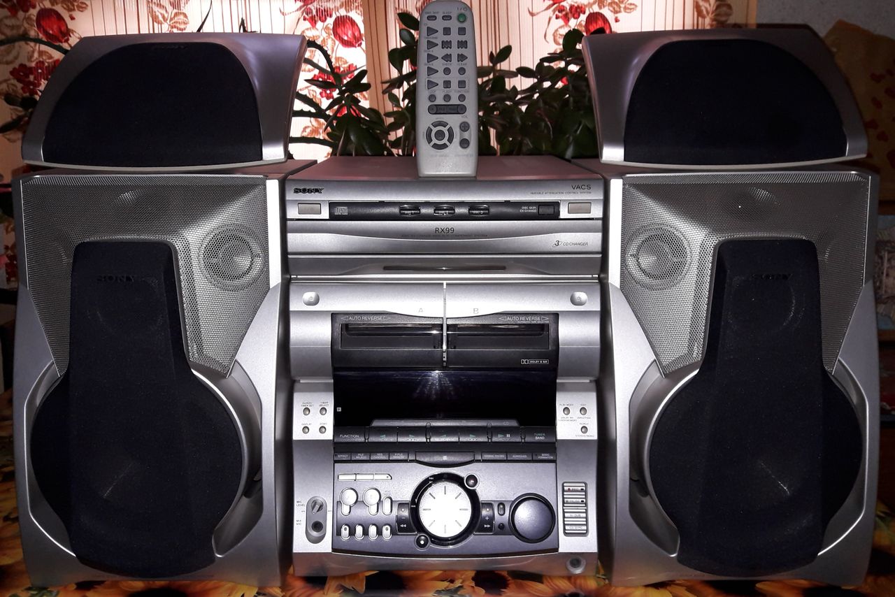 Sony rx-99 очень мощный, состояние отличное.