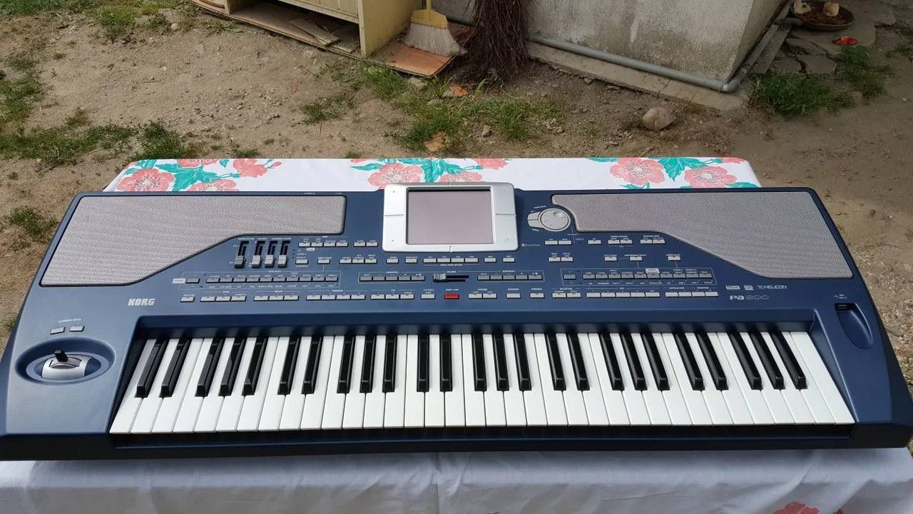Korg PA800