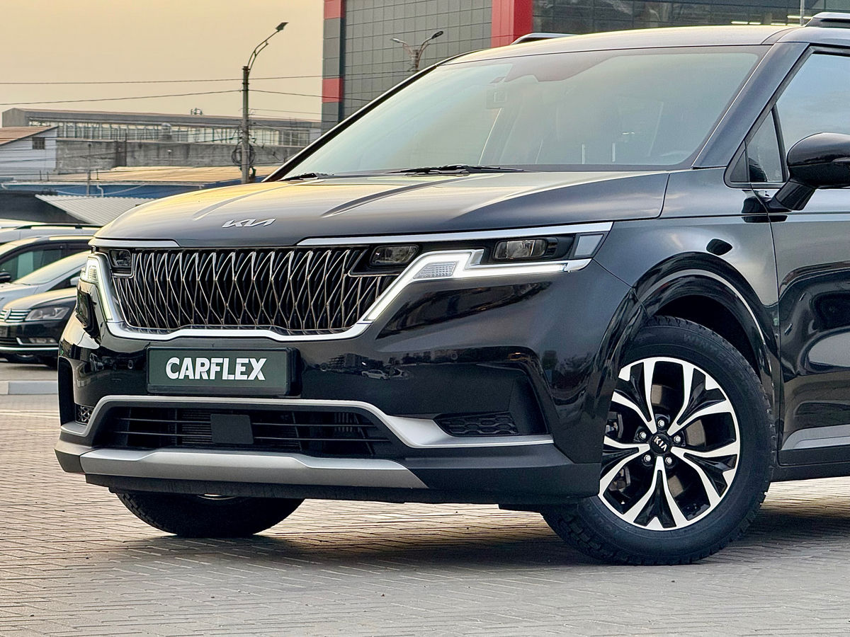 KIA Carnival an. 2021 cu rulaj 116 km, Diesel, 25900