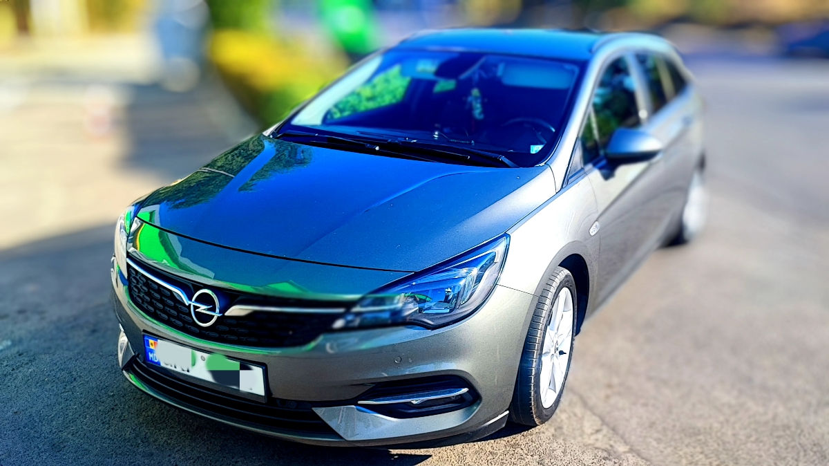 Opel Astra an. 2021 cu rulaj 195500 km, Diesel, 12000