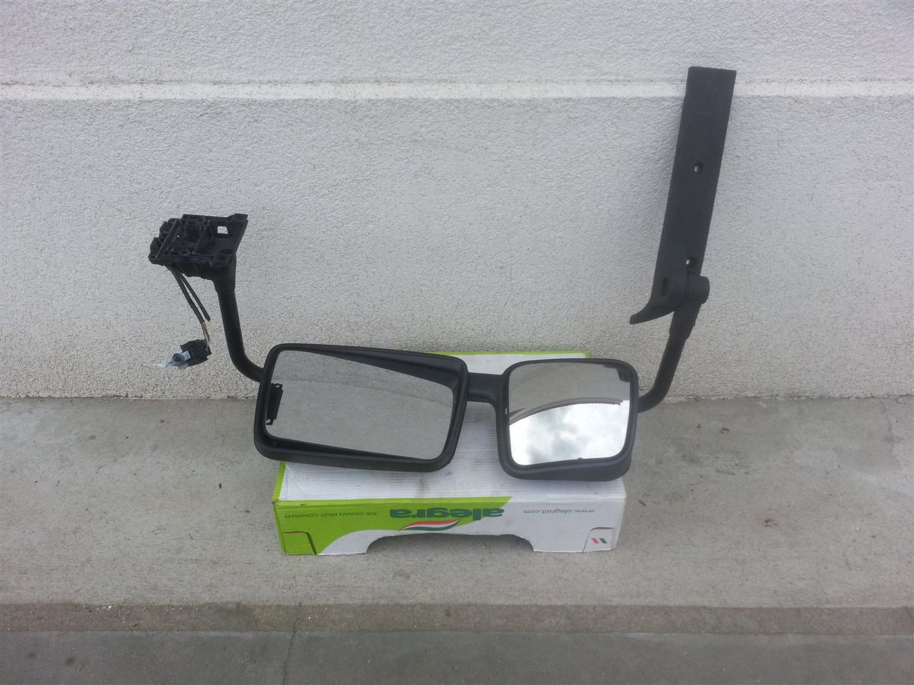 Renault premium dxi , Volvo fh , fh13 , дверь правая ,зеркало правое ...