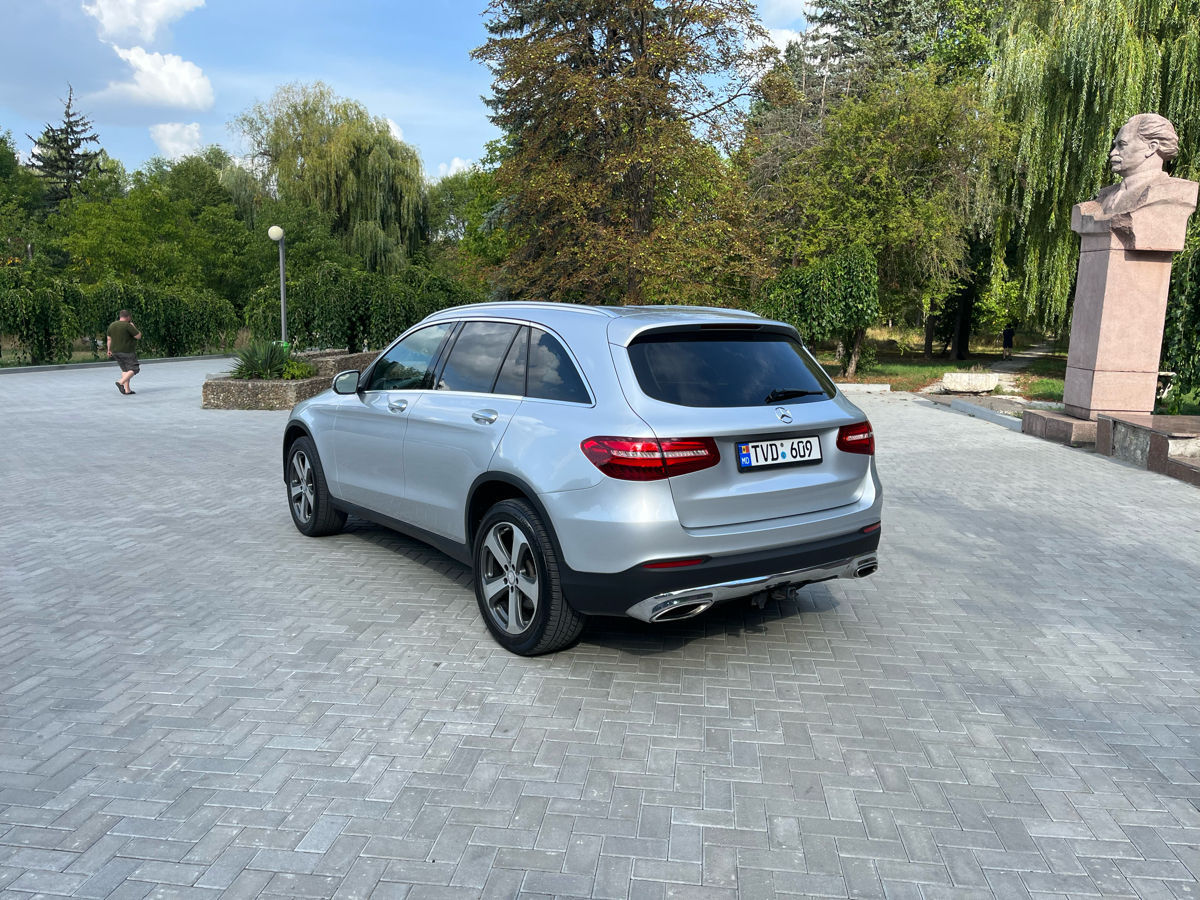 Mercedes GLC an. 2017 cu rulaj 185000 km, Benzină, 19500