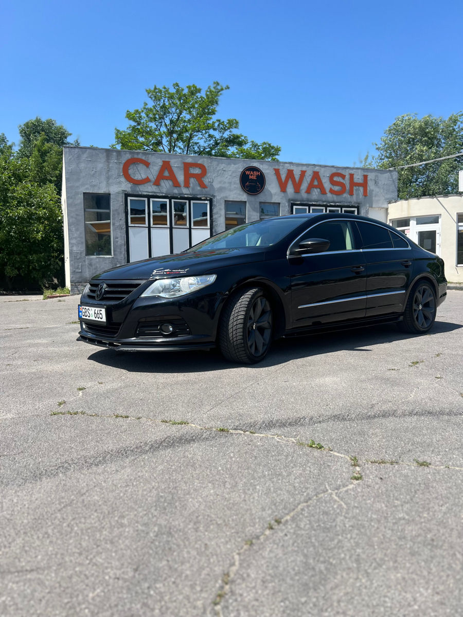 Volkswagen Passat CC an. 2008 cu rulaj 341954 km, Diesel, 9777