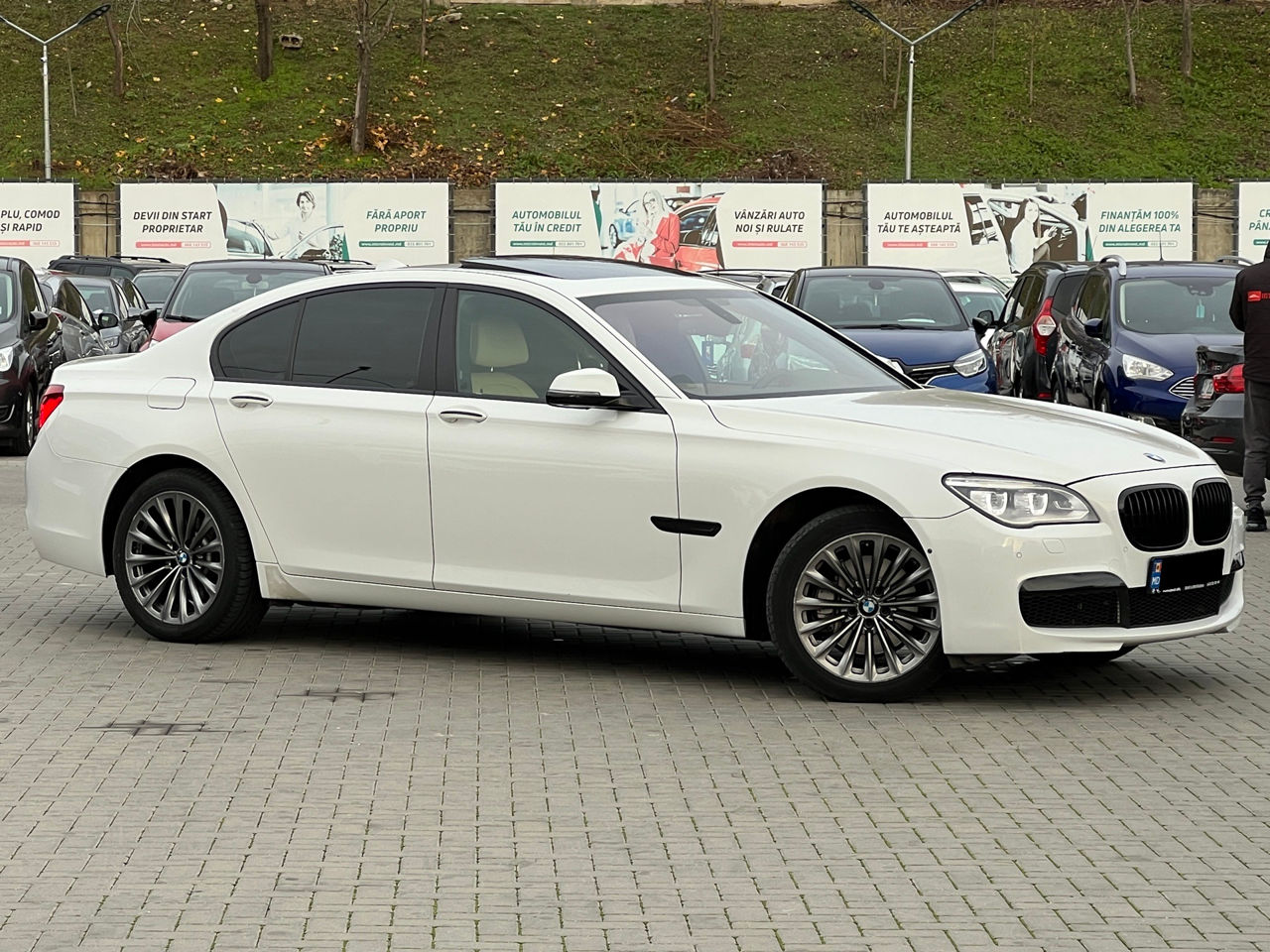 BMW 7 Series an. 2012 cu rulaj 203950 km, Benzină, 18999