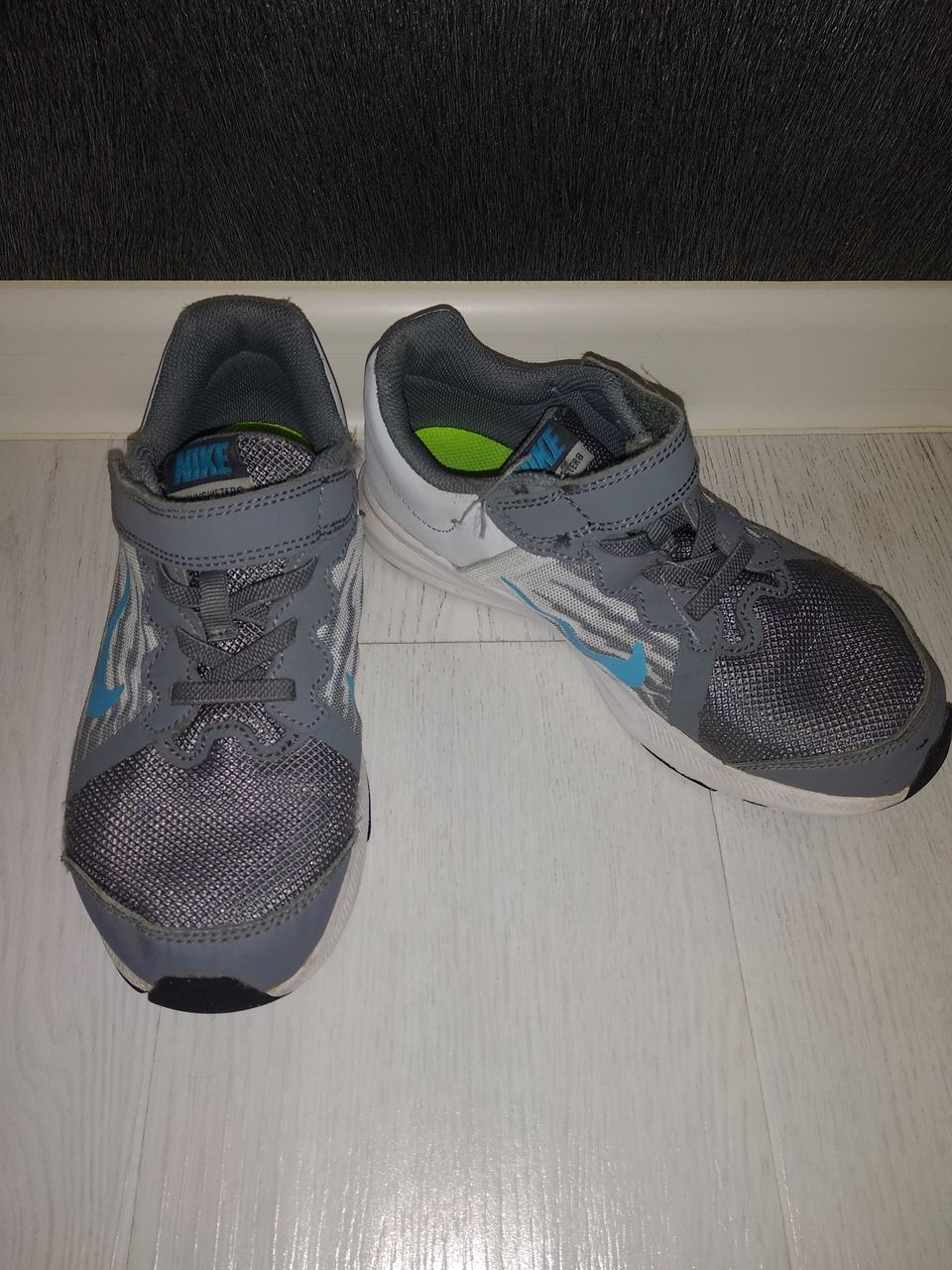 Кроссовки фирменные NIKE 32 р-р =200 лей