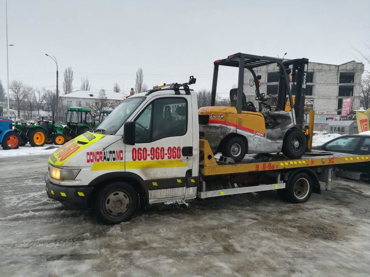 Tractare auto - evacuator auto - moldova 24/24