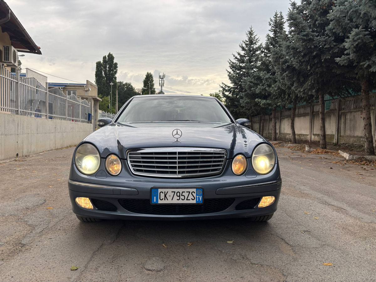Mercedes E-Class an. 2003 cu rulaj 220000 km, Diesel, 4700