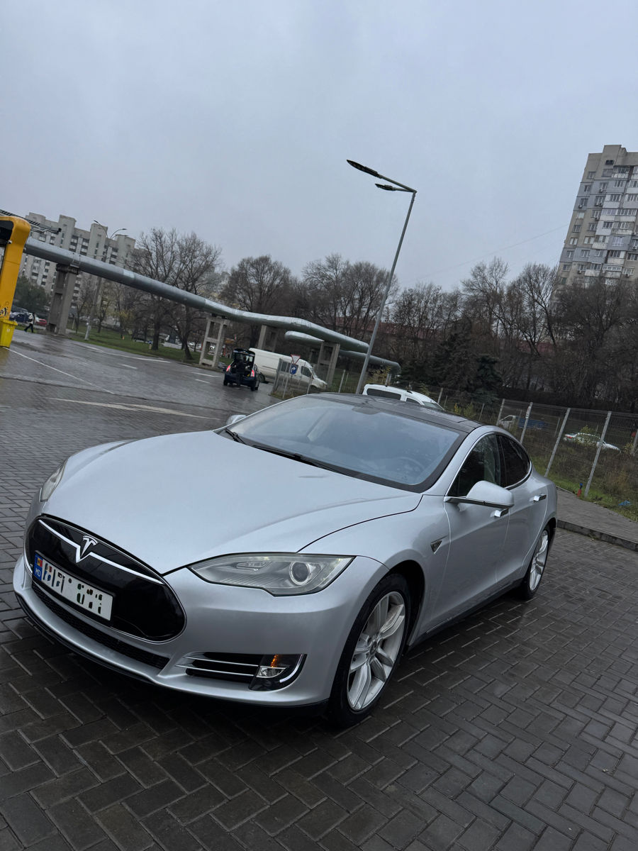 Tesla Model S an. 2014 cu rulaj 153000 km, Electricitate, 15998