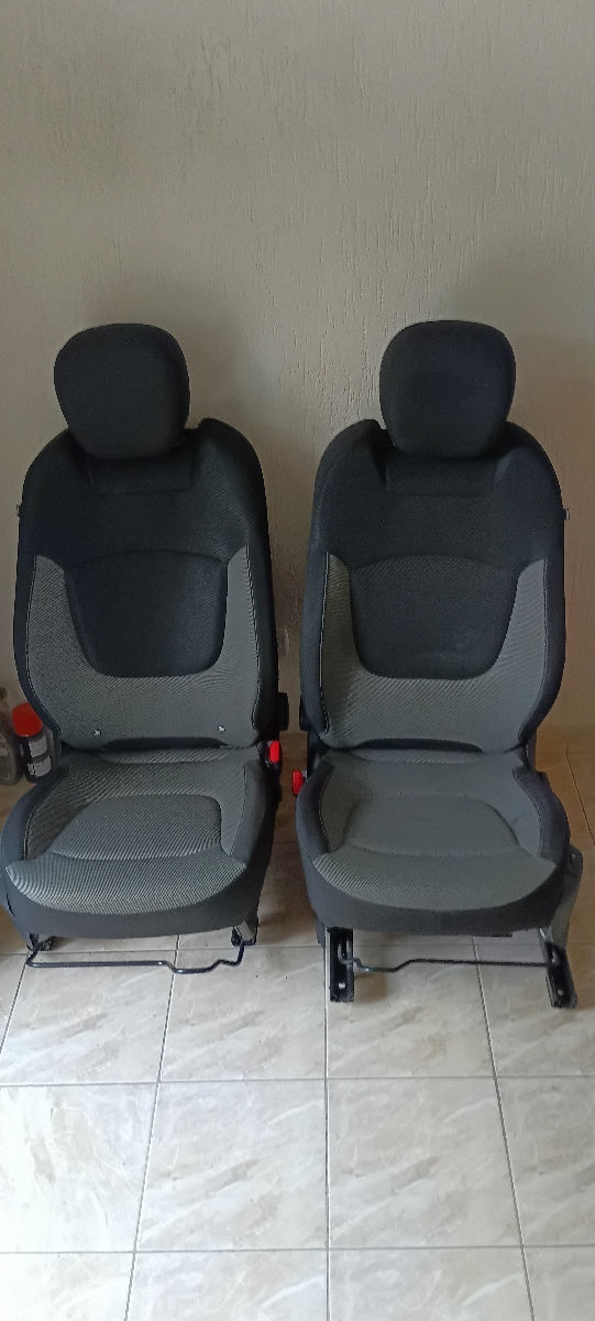 Scaune față Renault Captur