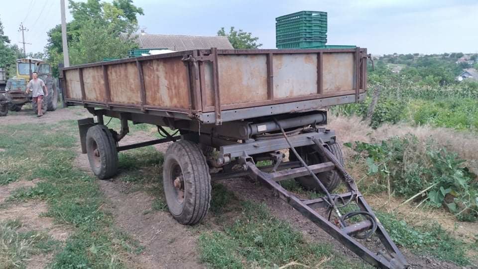 Remorca tractor