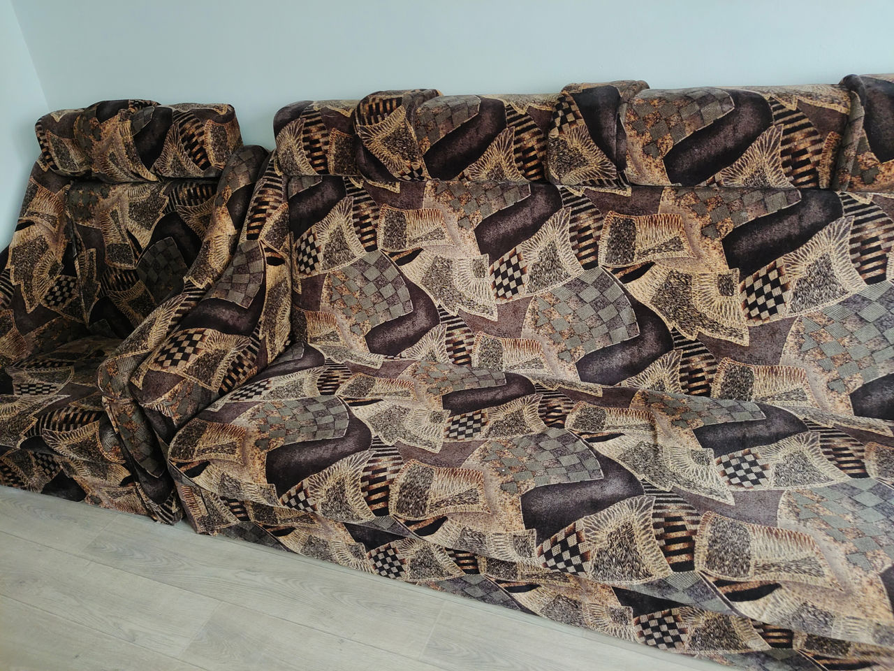 2 fotolii si o canapea rabatabila