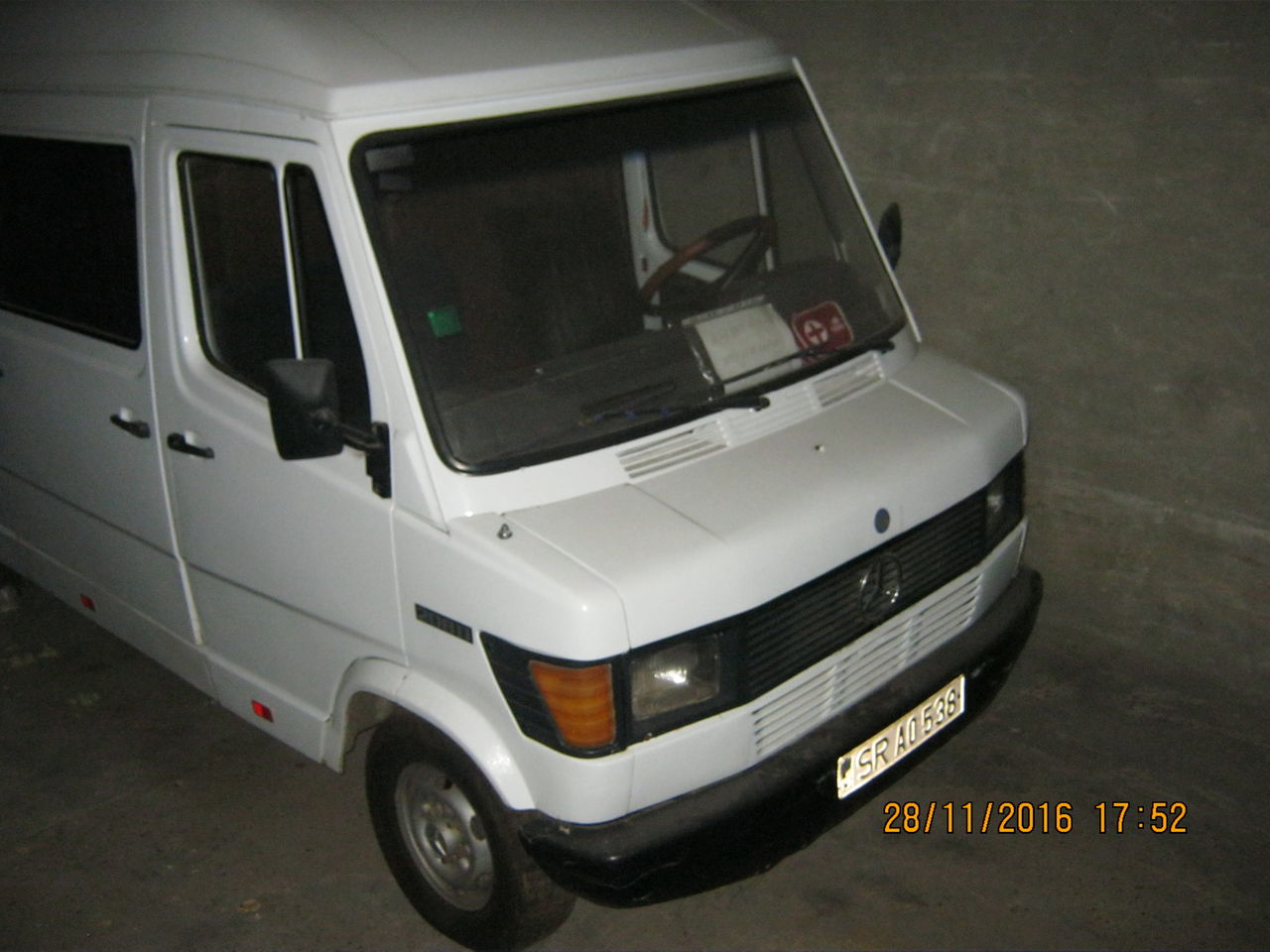 Mercedes 208D
