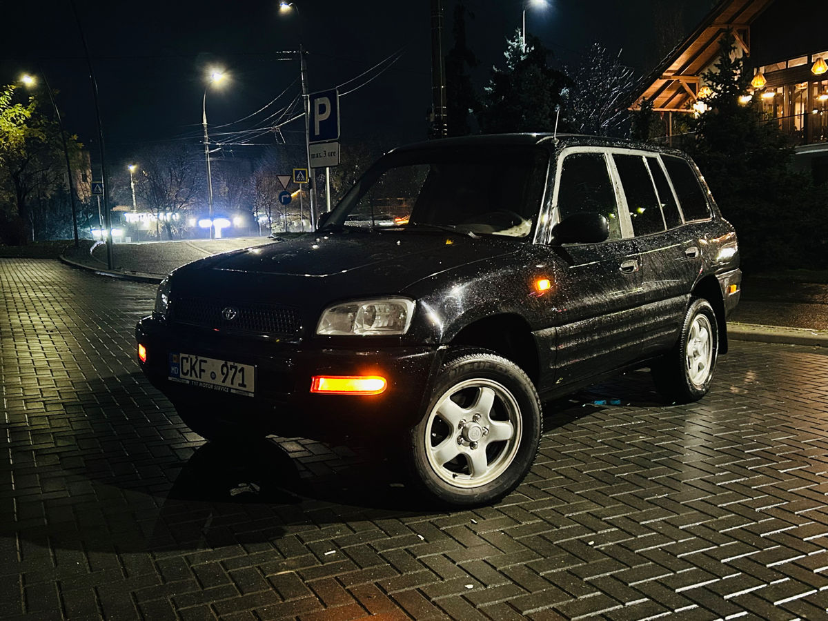 Toyota Rav 4 1997 г. с пробегом 1111111 км, Бензин, 4200
