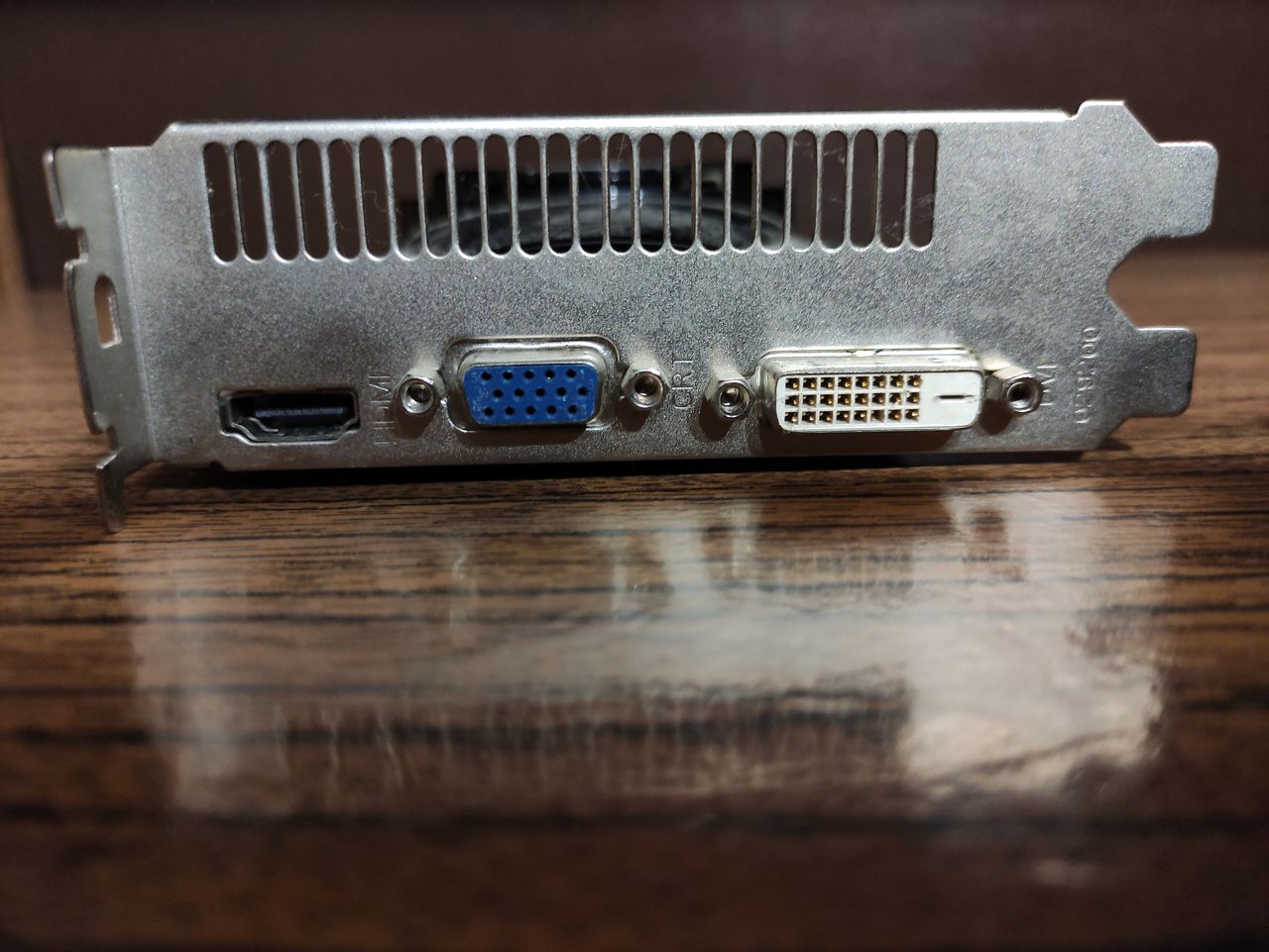 Sapphire RADEON HD 6670 1 Гб DDR3