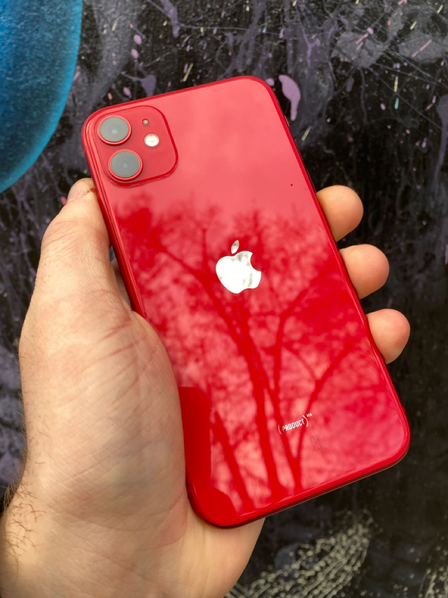 iPhone 11 roșu 128