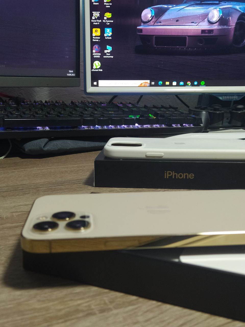 Продам айфон 12 про Макс 512gb