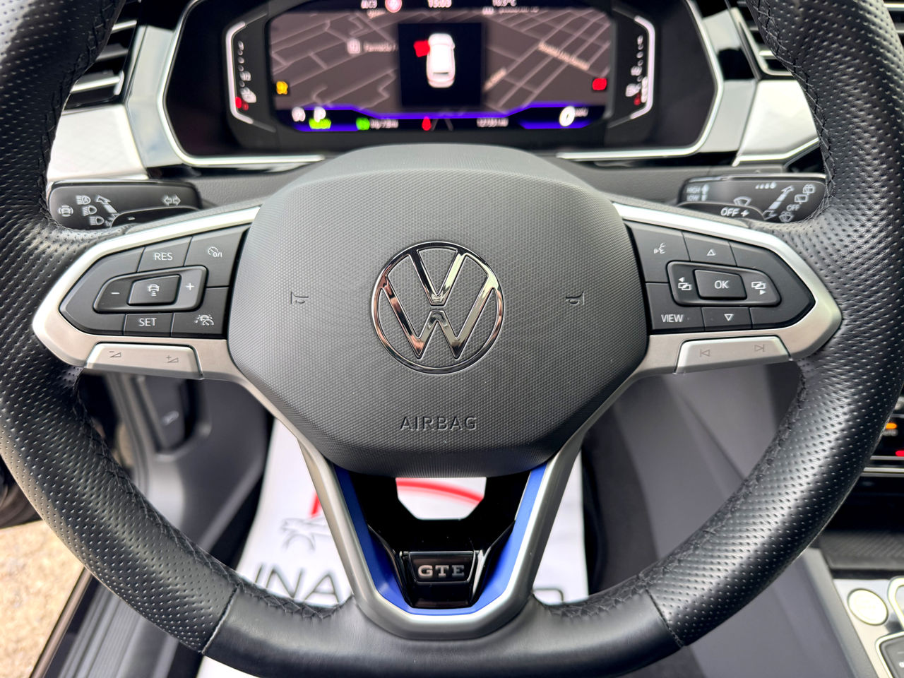 Volkswagen Passat an. 2021 cu rulaj 198000 km, Plug-in Hybrid (benzină ...