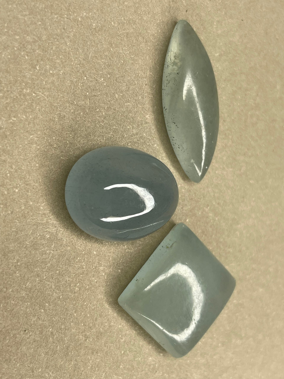 Lot de acvamarine turcoaz naturale de diferite forme 39,4 carate.