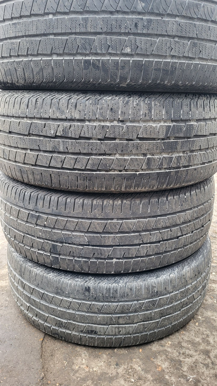 R19 235/55 Continental