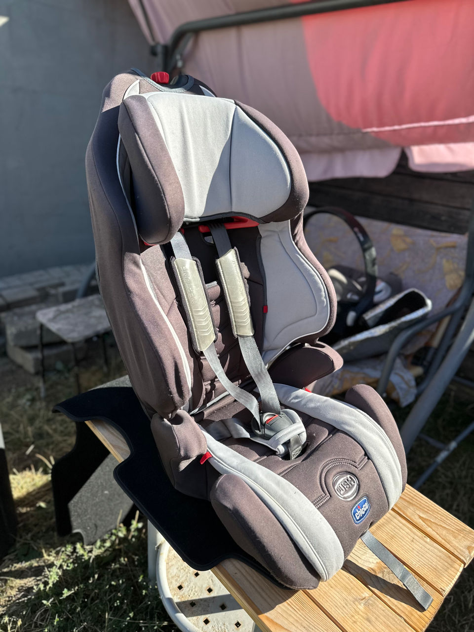 Chicco universal автокресло 9-36 кг
